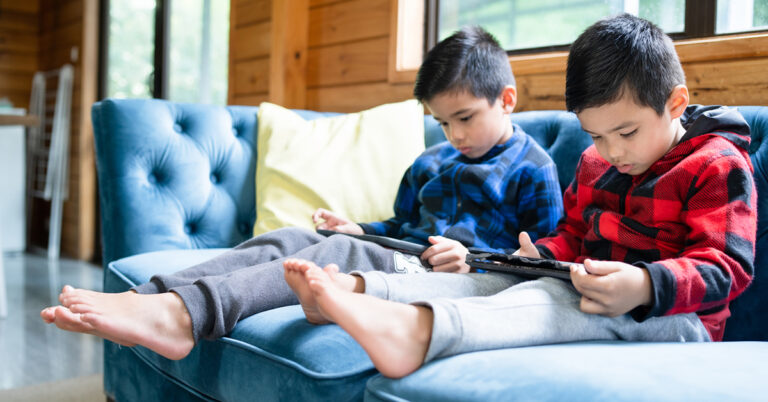 Minimizing Screen Time For Kids This Summer – Oregon Kid